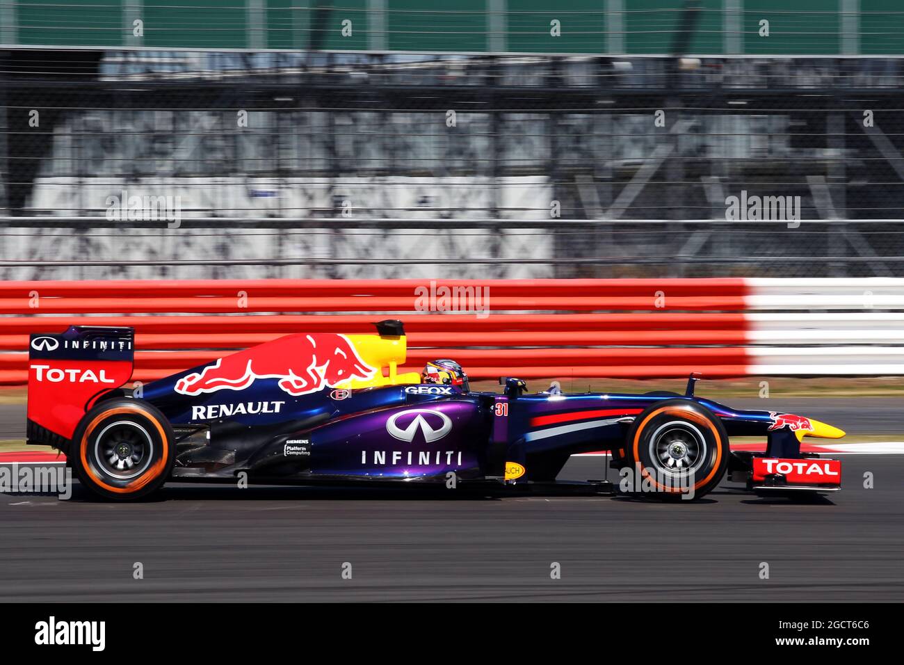 Red bull racing rb9 test driver hi-res stock photography and images - Alamy