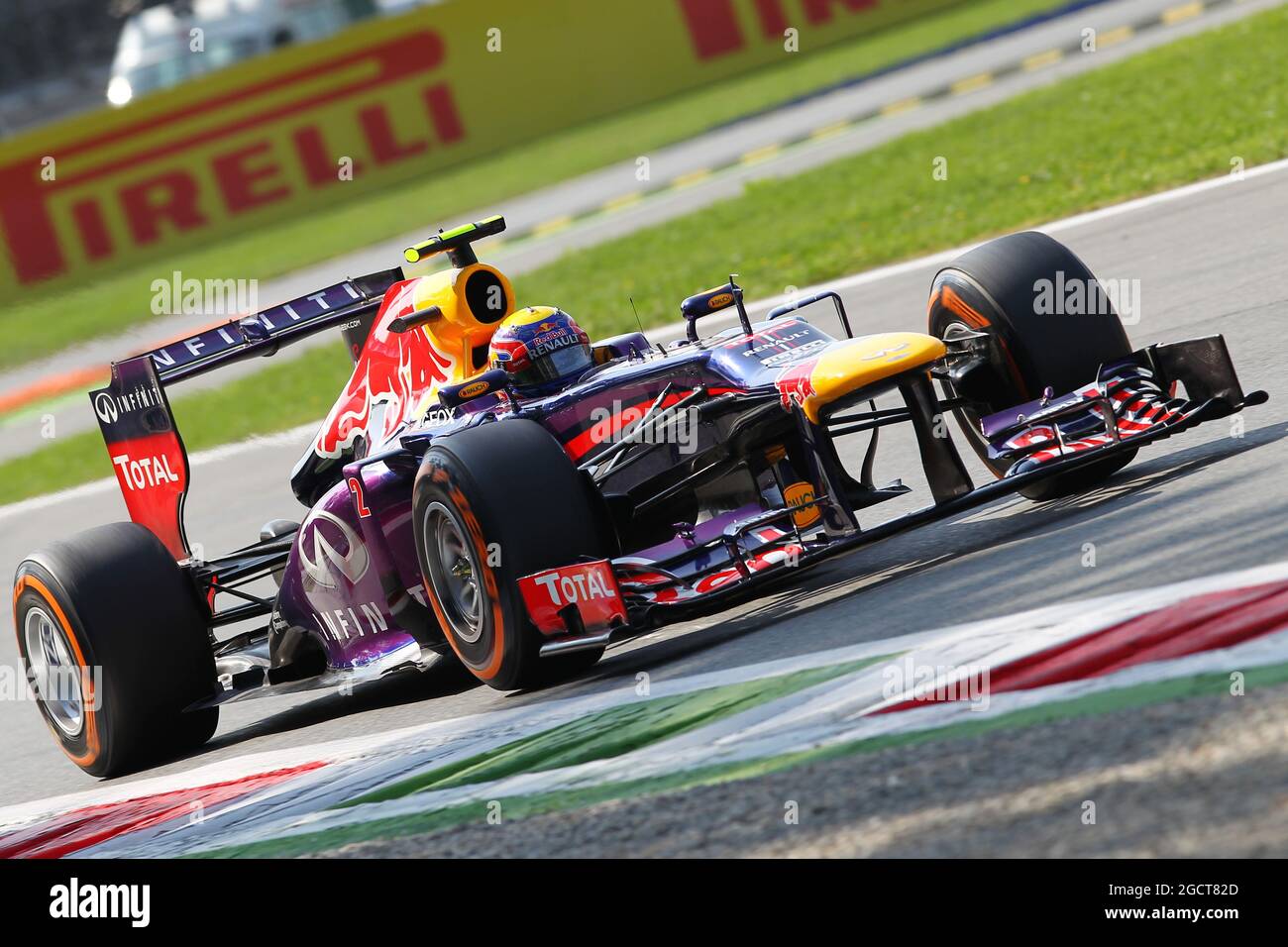 Red bull racing rb9 mark webber hi-res stock photography and images - Alamy