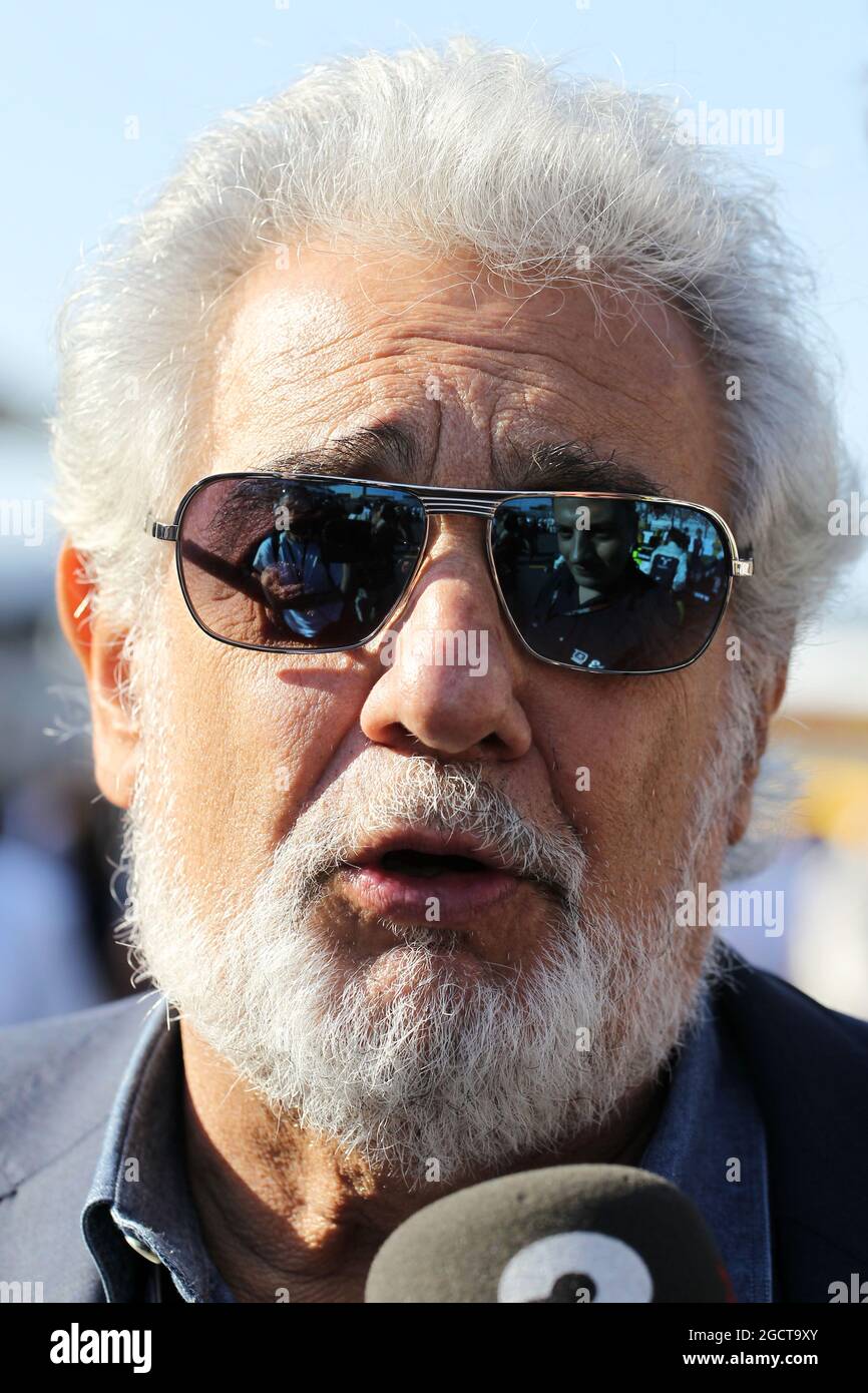Placido domingo singer hi-res stock photography and images - Alamy