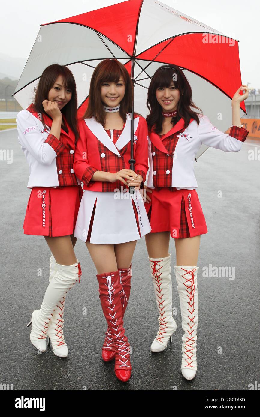 Six japanese ladies japan hi-res stock photography and images - Alamy