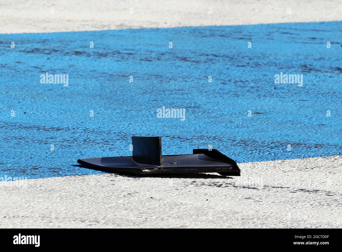 Debris from the Mercedes AMG F1 W05 of Lewis Hamilton (GBR) Mercedes ...