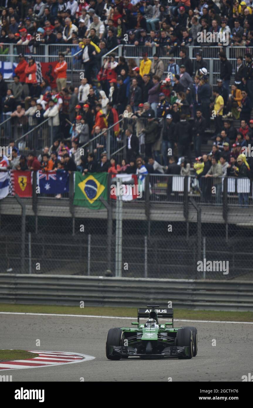 Kamui Kobayashi (JPN) Caterham CT05. Chinese Grand Prix, Sunday 20th ...