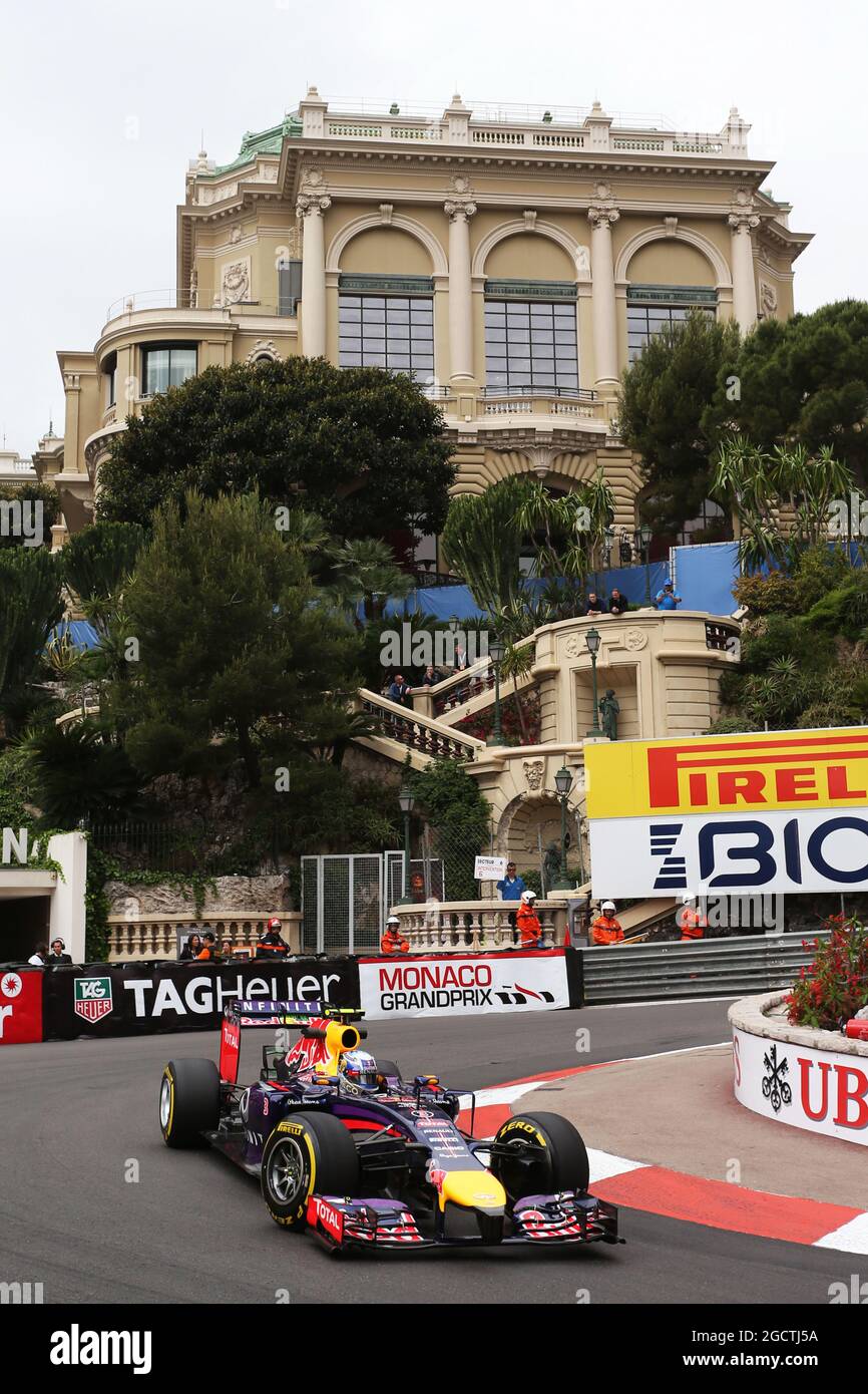 Daniel Ricciardo (AUS) Red Bull Racing RB10. Monaco Grand Prix ...