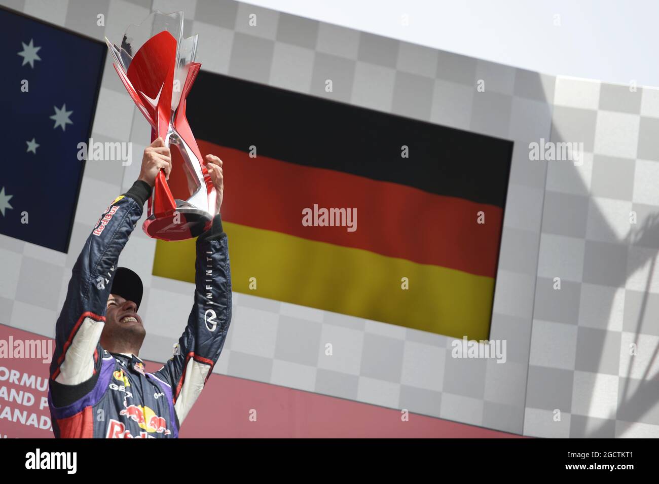 Race winner Daniel Ricciardo (AUS) Red Bull Racing celebrates on the ...