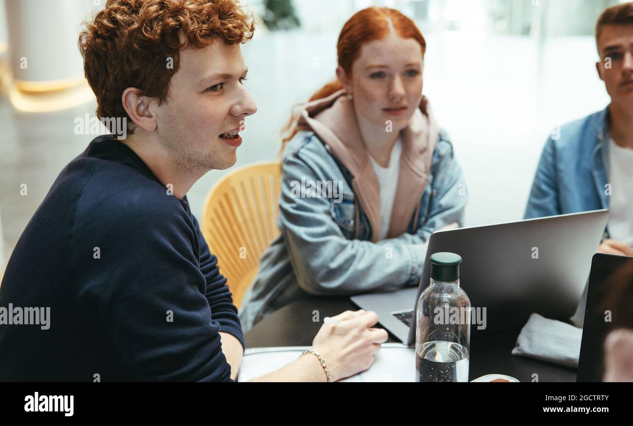 Group learning university hi-res stock photography and images - Alamy