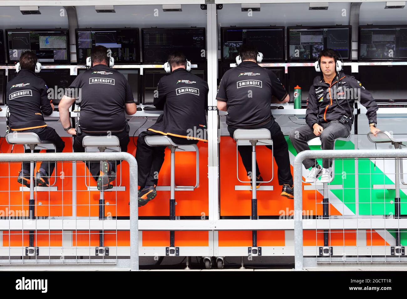 Sahara force india f1 on pit gantry hi-res stock photography and images ...