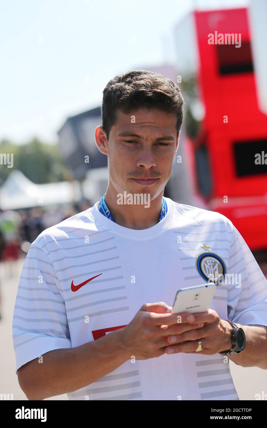 Hernanes inter hi-res stock photography and images - Alamy