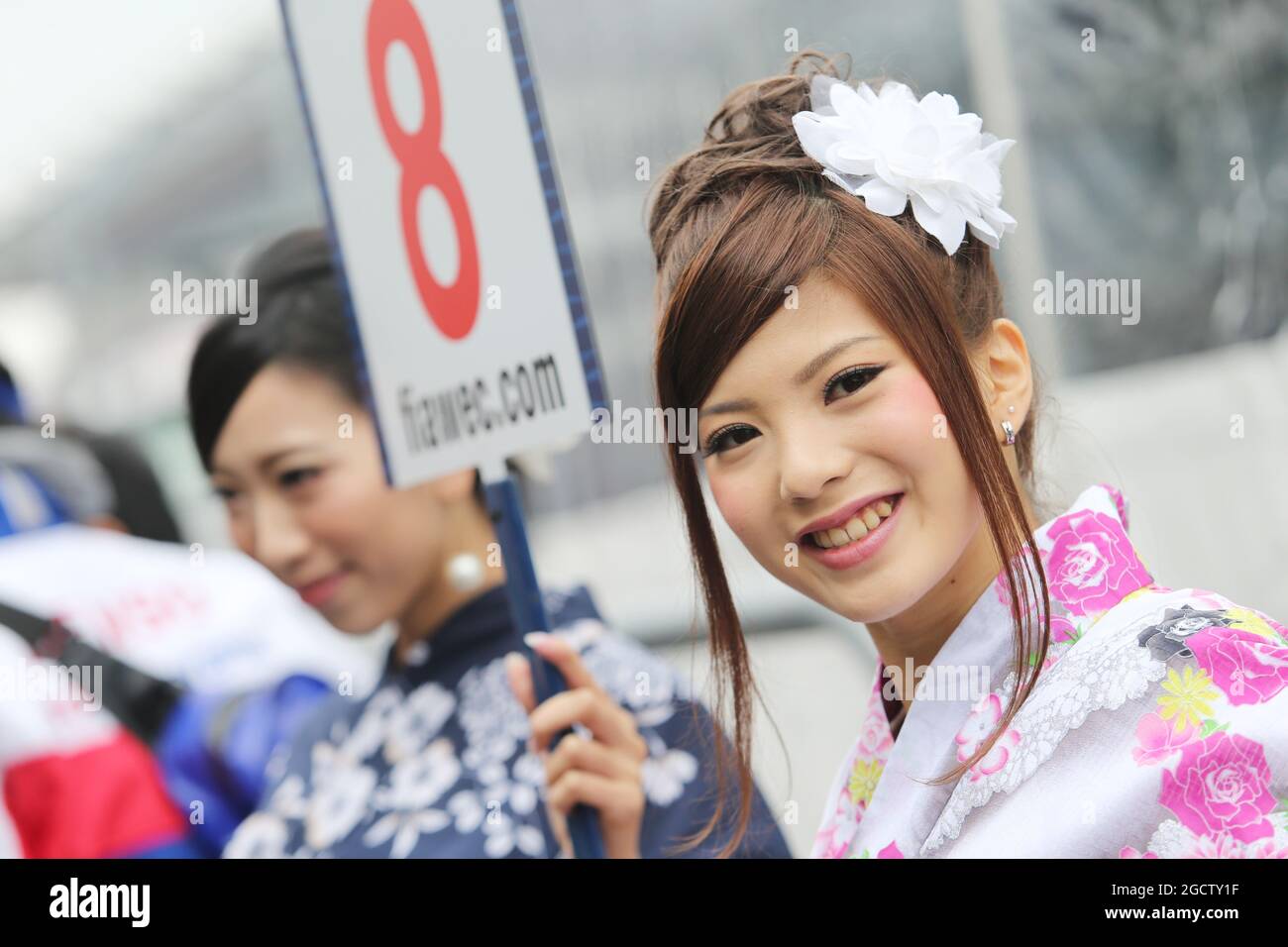 Six japanese ladies japan hi-res stock photography and images - Alamy