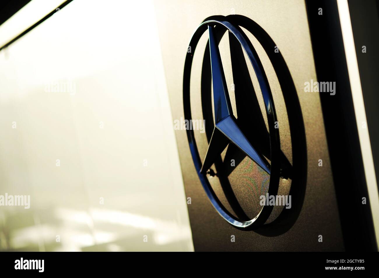 Mercedes f1 logo hi-res stock photography and images - Alamy