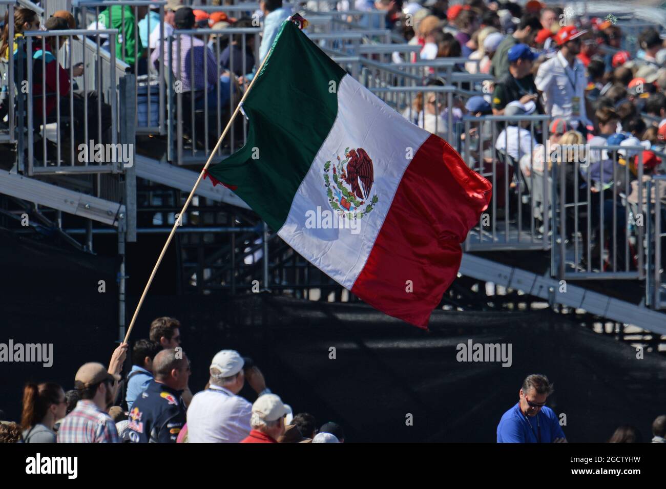 Mexican flag waved by fans hi-res stock photography and images - Alamy