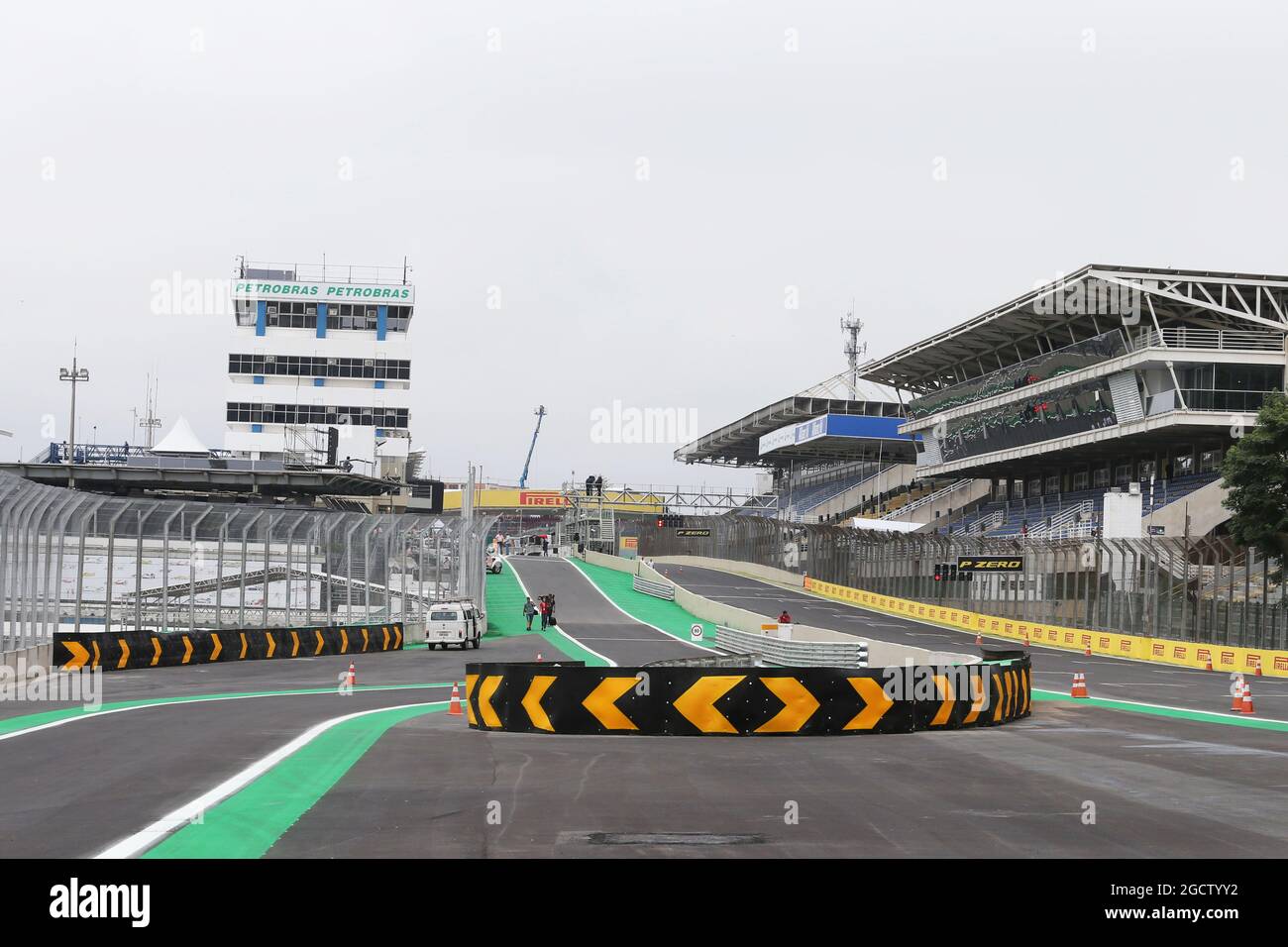 New pit lane entrance hi-res stock photography and images - Alamy