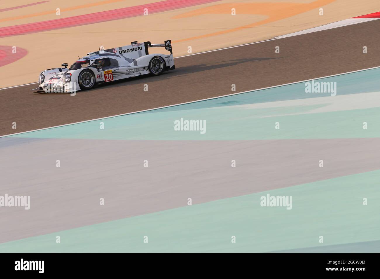 Timo Bernhard (GER) / Mark Webber (AUS) / Brendon Hartley (NZL) #20 ...