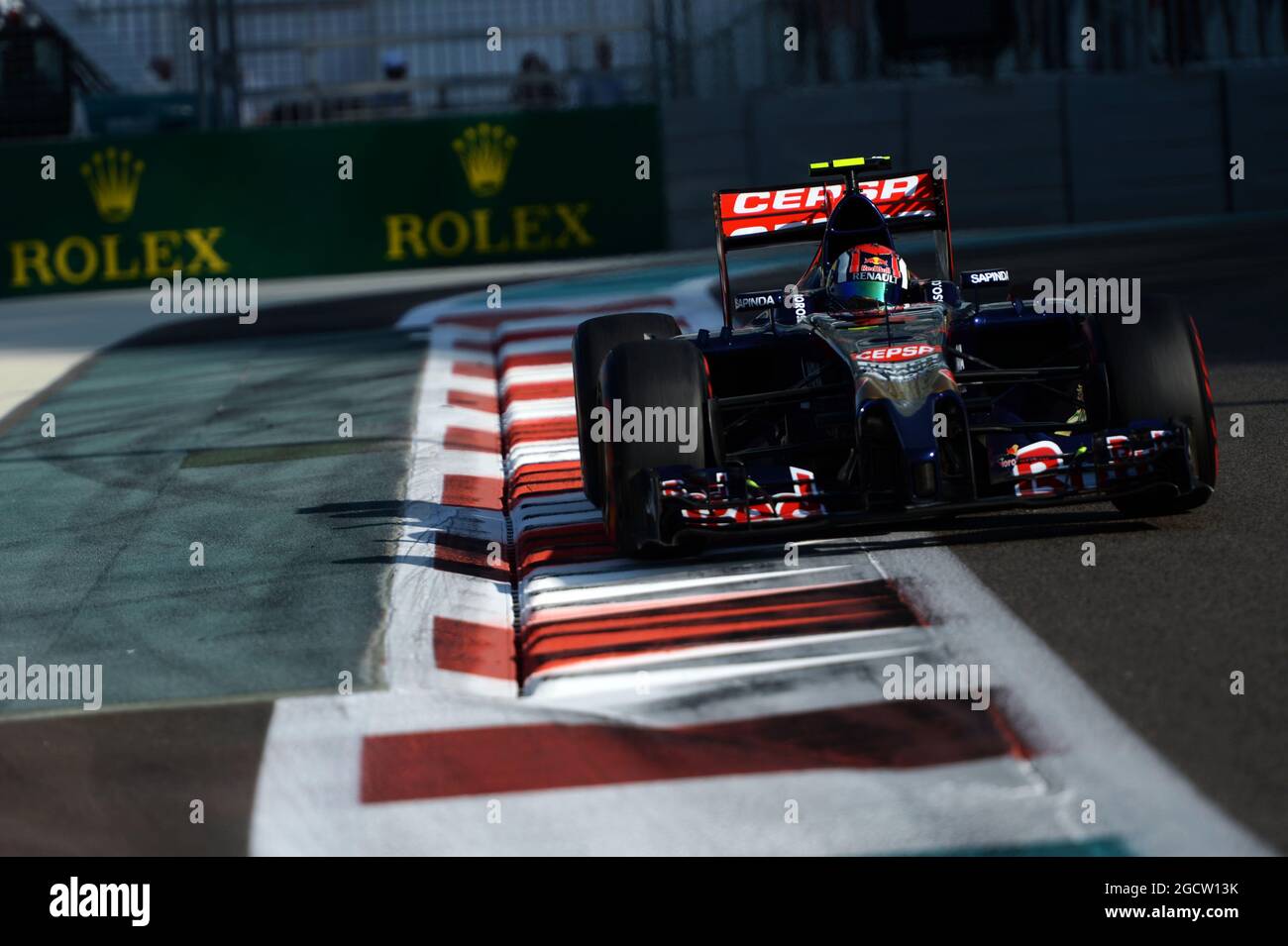 Daniil Kvyat (RUS) Scuderia Toro Rosso STR9. Abu Dhabi Grand Prix, Saturday 22nd November 2014 ...