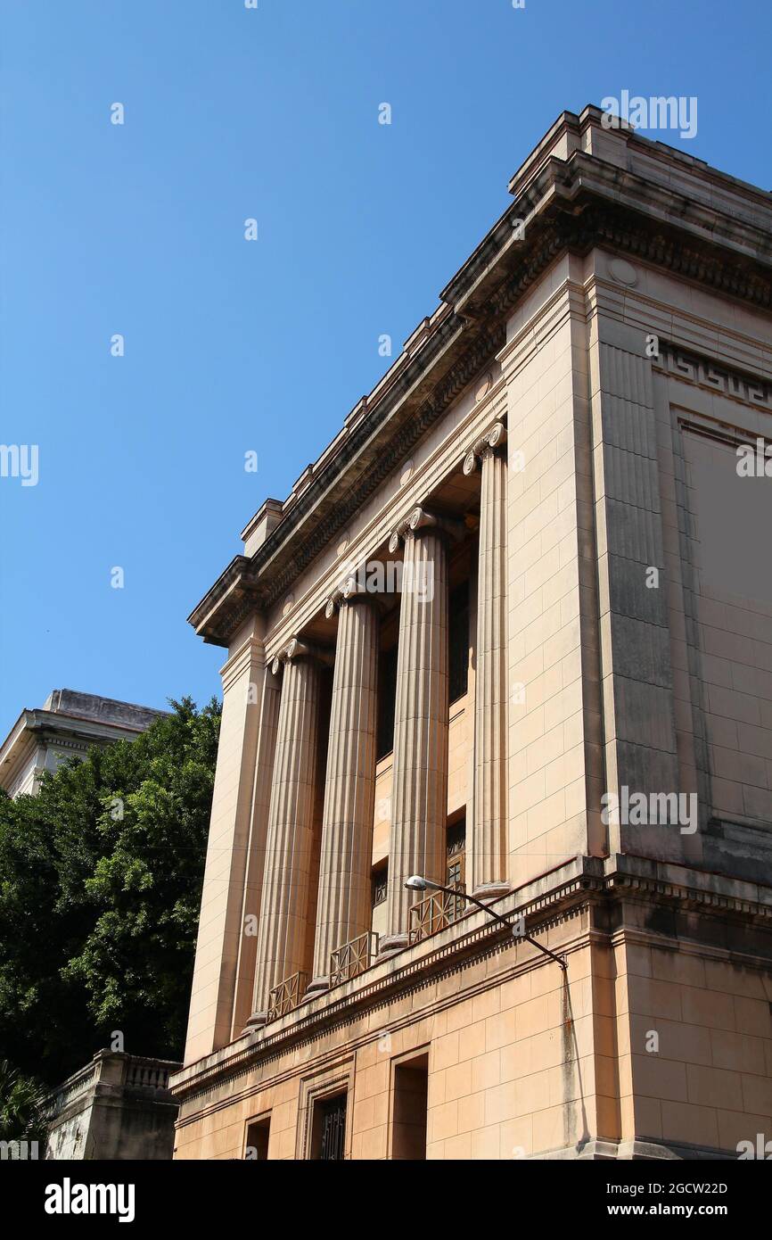 Habana university havana cuba hi-res stock photography and images - Alamy