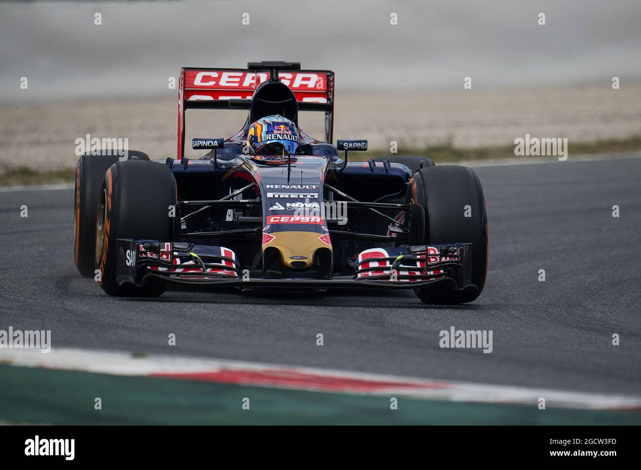 Carlos Sainz Jr (ESP) Scuderia Toro Rosso STR10. Formula One Testing ...