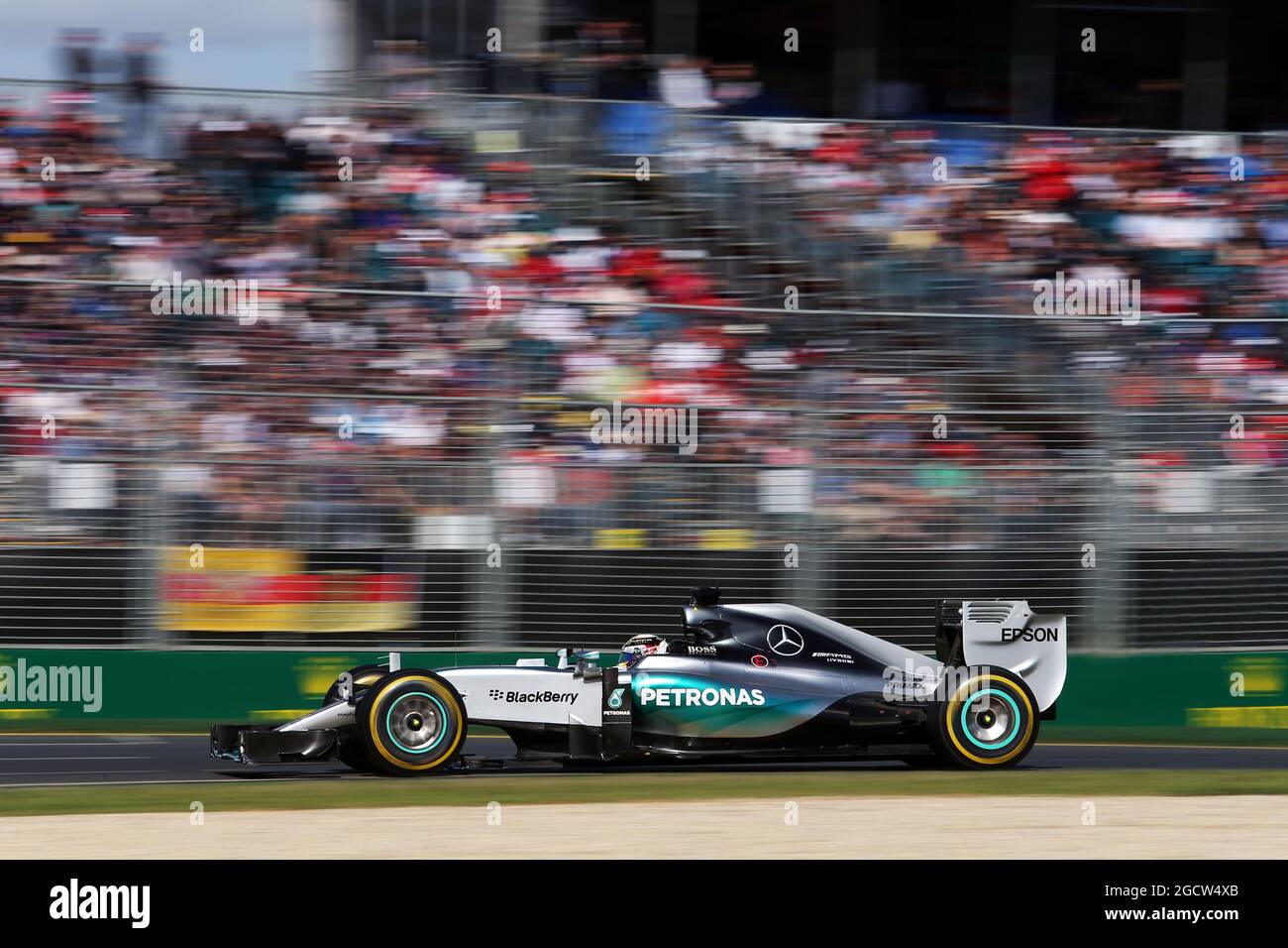 Lewis Hamilton (GBR) Mercedes AMG F1 W06. Australian Grand Prix, Sunday ...