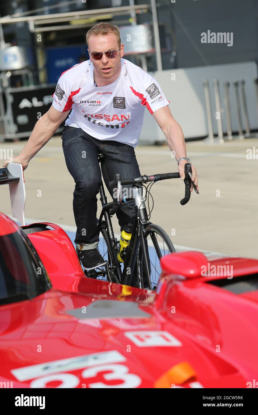 Formula 1 track hi-res stock photography and images - Alamy