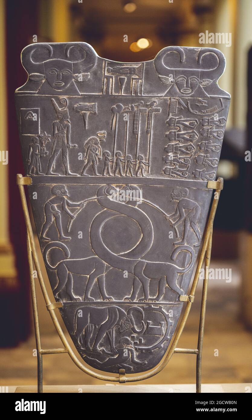 Ancient Egyptian artifact in a museum in Egypt Stock Photo - Alamy