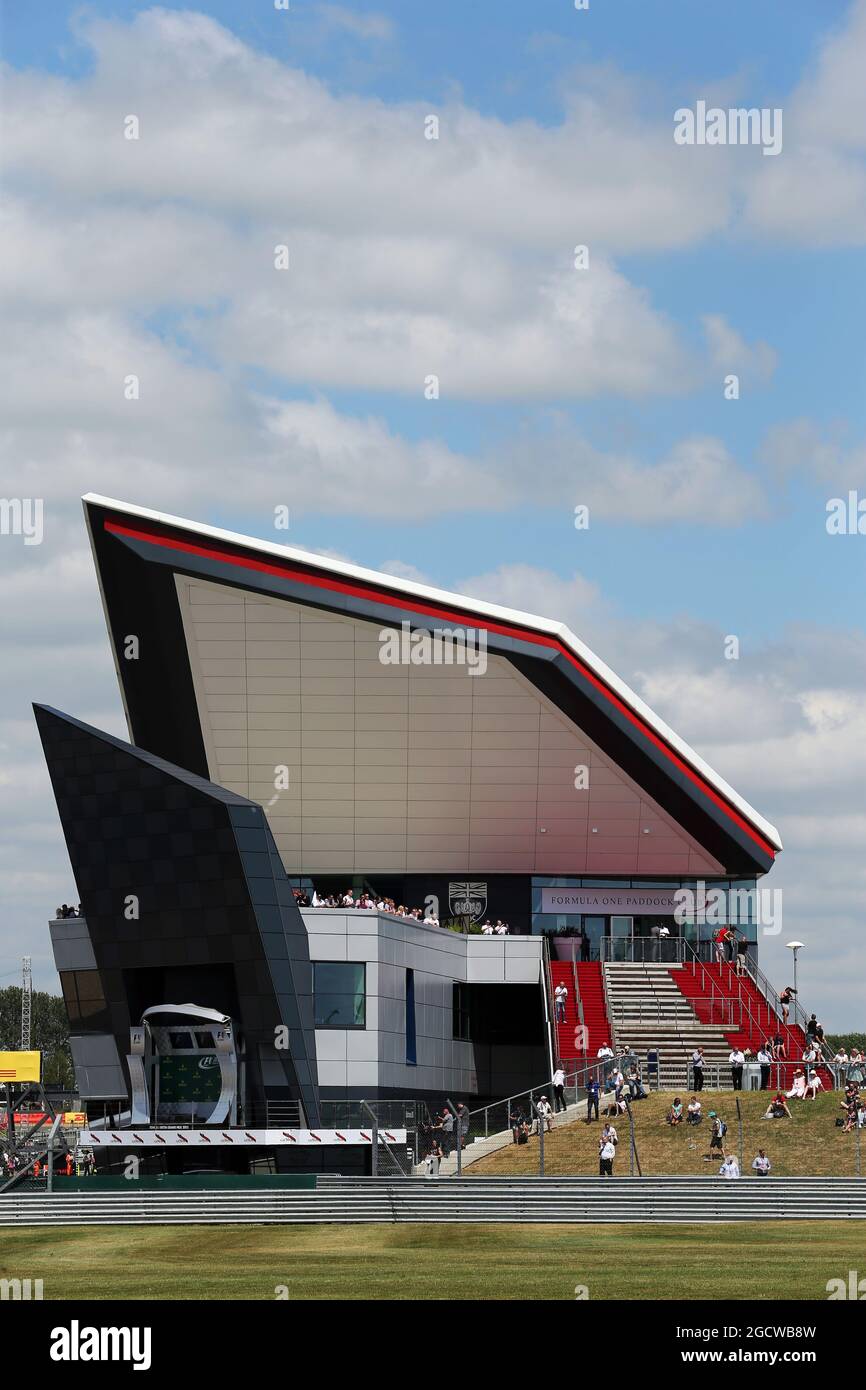 Wing england hi-res stock photography and images - Alamy