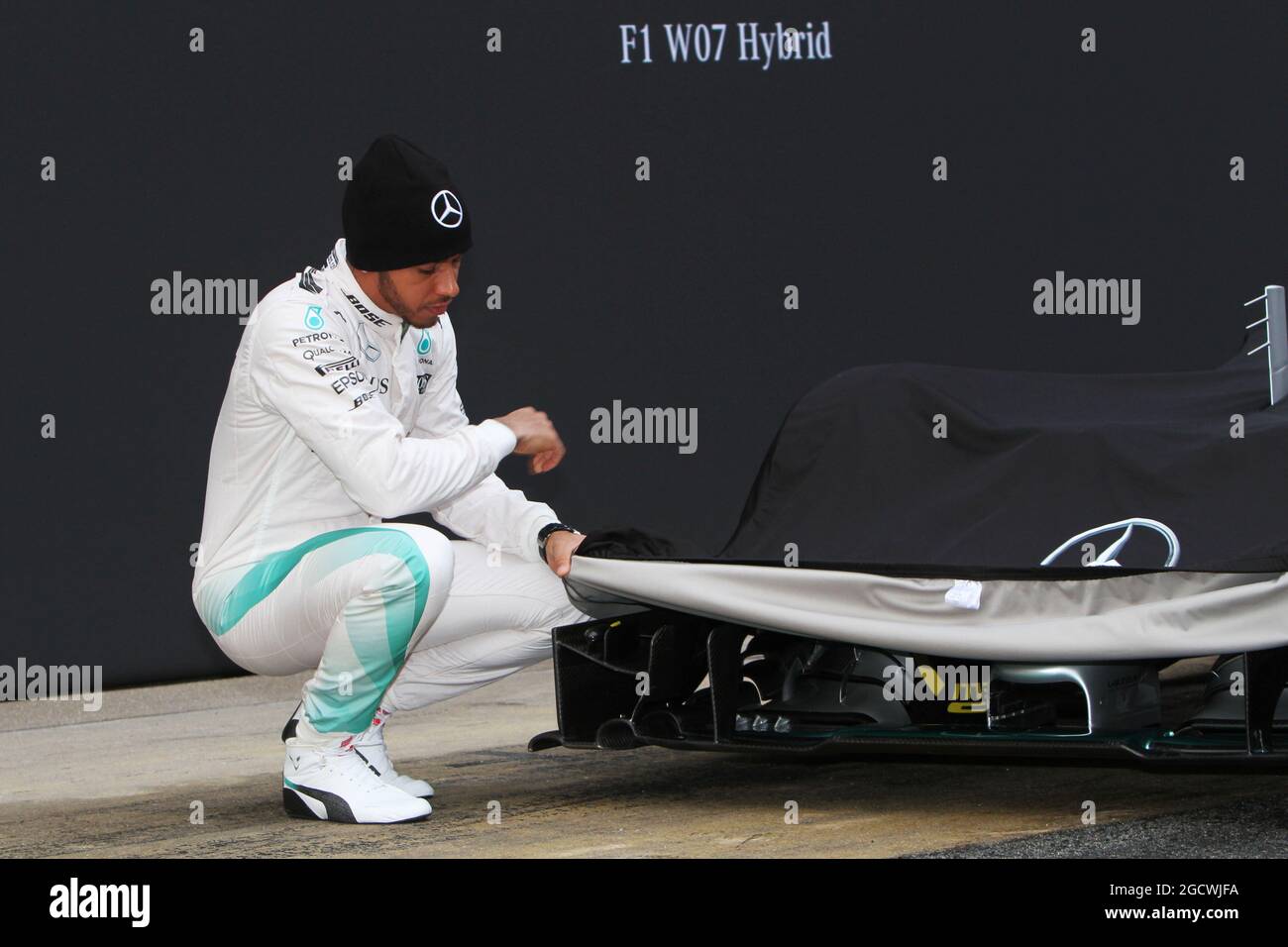 Mercedes amg f1 unveils mercedes amg f1 w07 hybrid hi-res stock ...