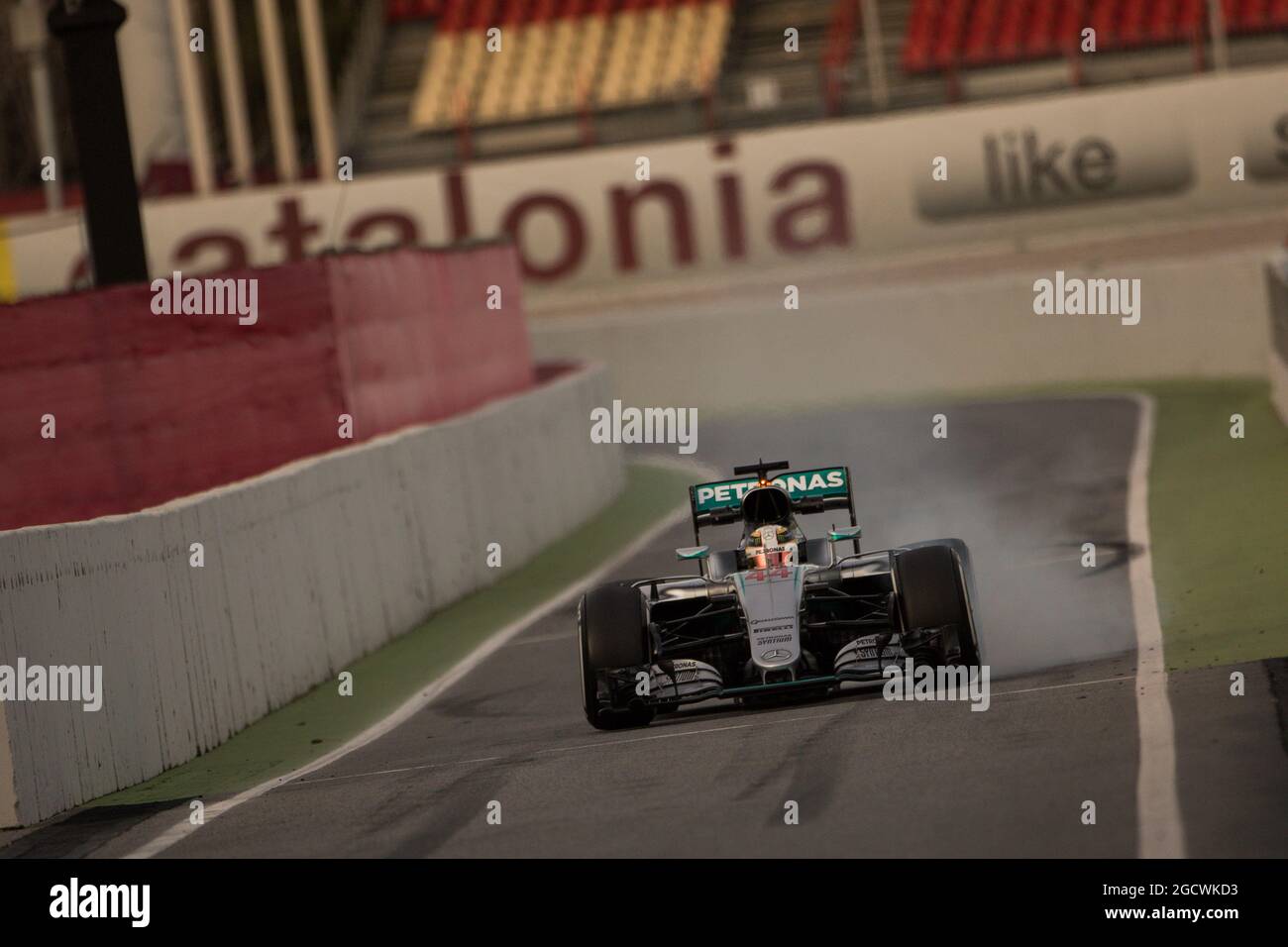 Lewis Hamilton (GBR) Mercedes AMG F1 W07 Hybrid locks up under braking ...