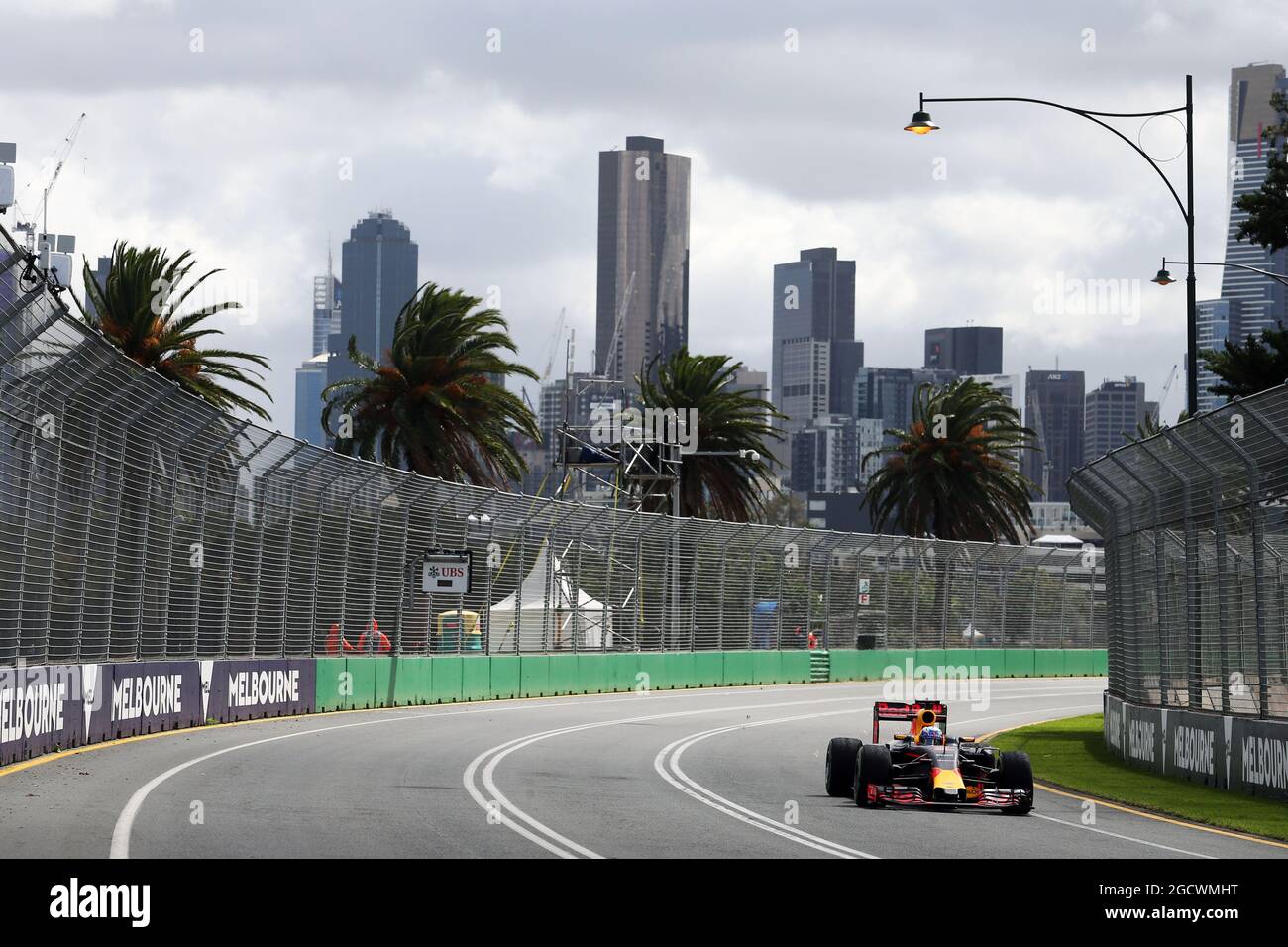 Daniel Ricciardo (AUS) Red Bull Racing RB12. Australian Grand Prix ...