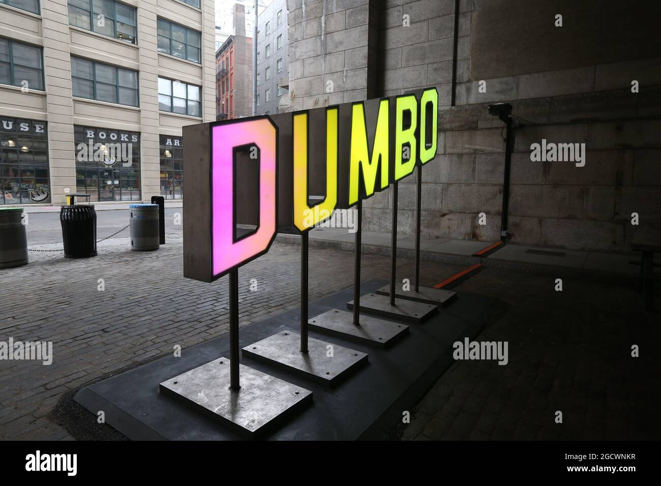David Crumley’s illuminated Dumbo sign in Dumbo Stock Photo - Alamy