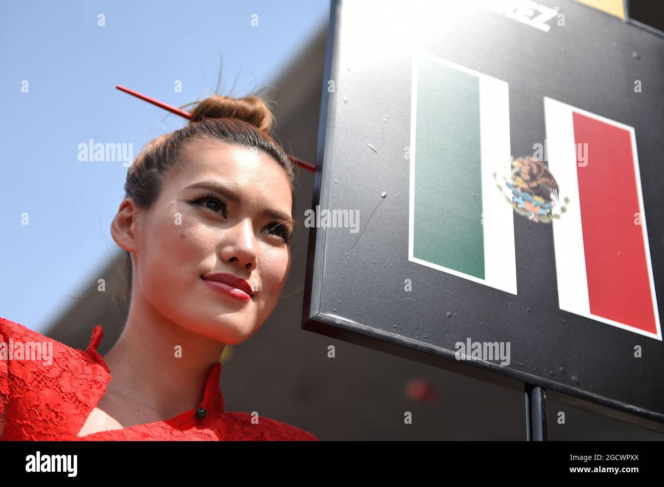 Grid Girl China High Resolution Stock Photography and Images - Alamy