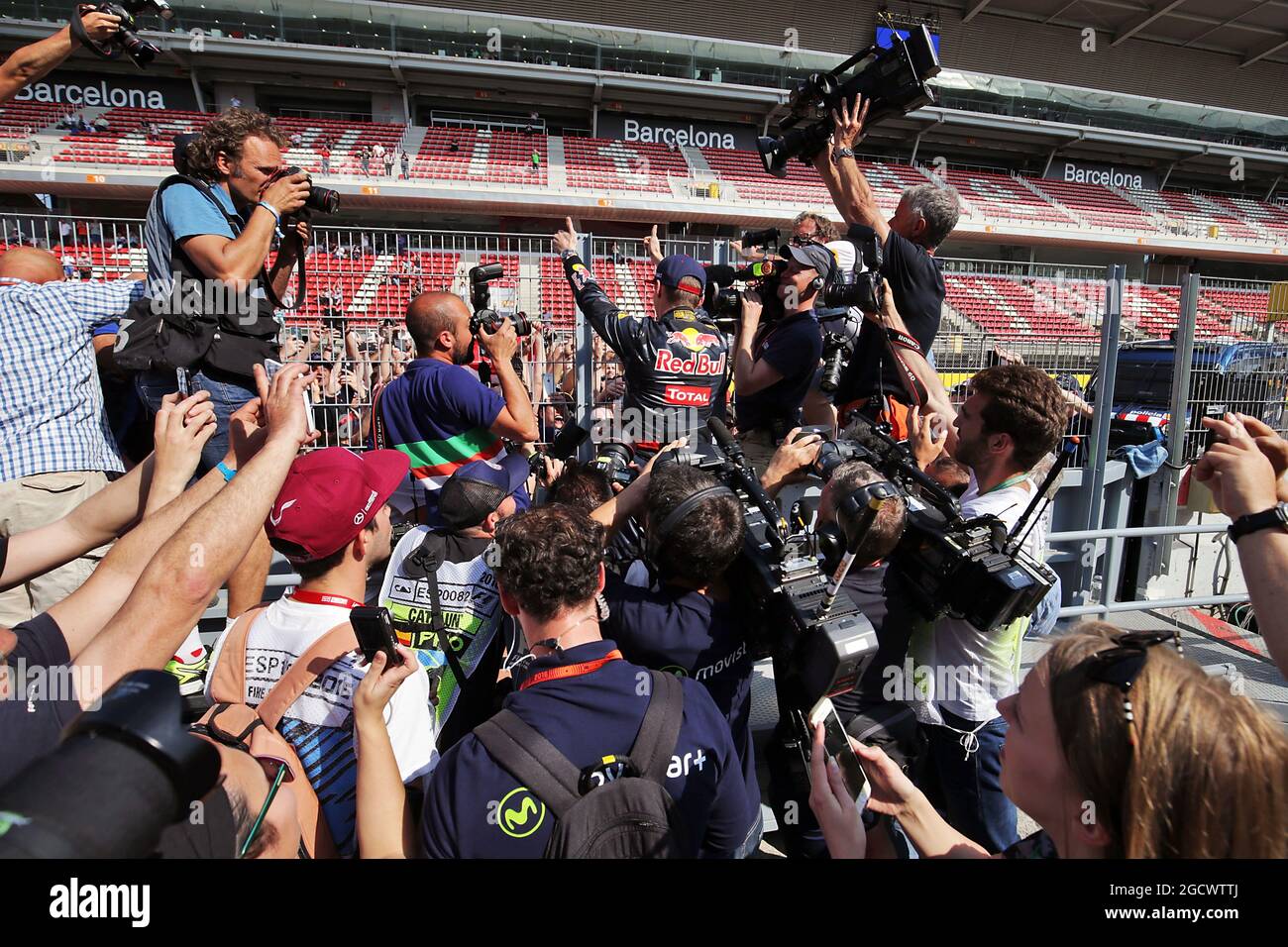 Red bull racing celebrates fans hi-res stock photography and images - Alamy