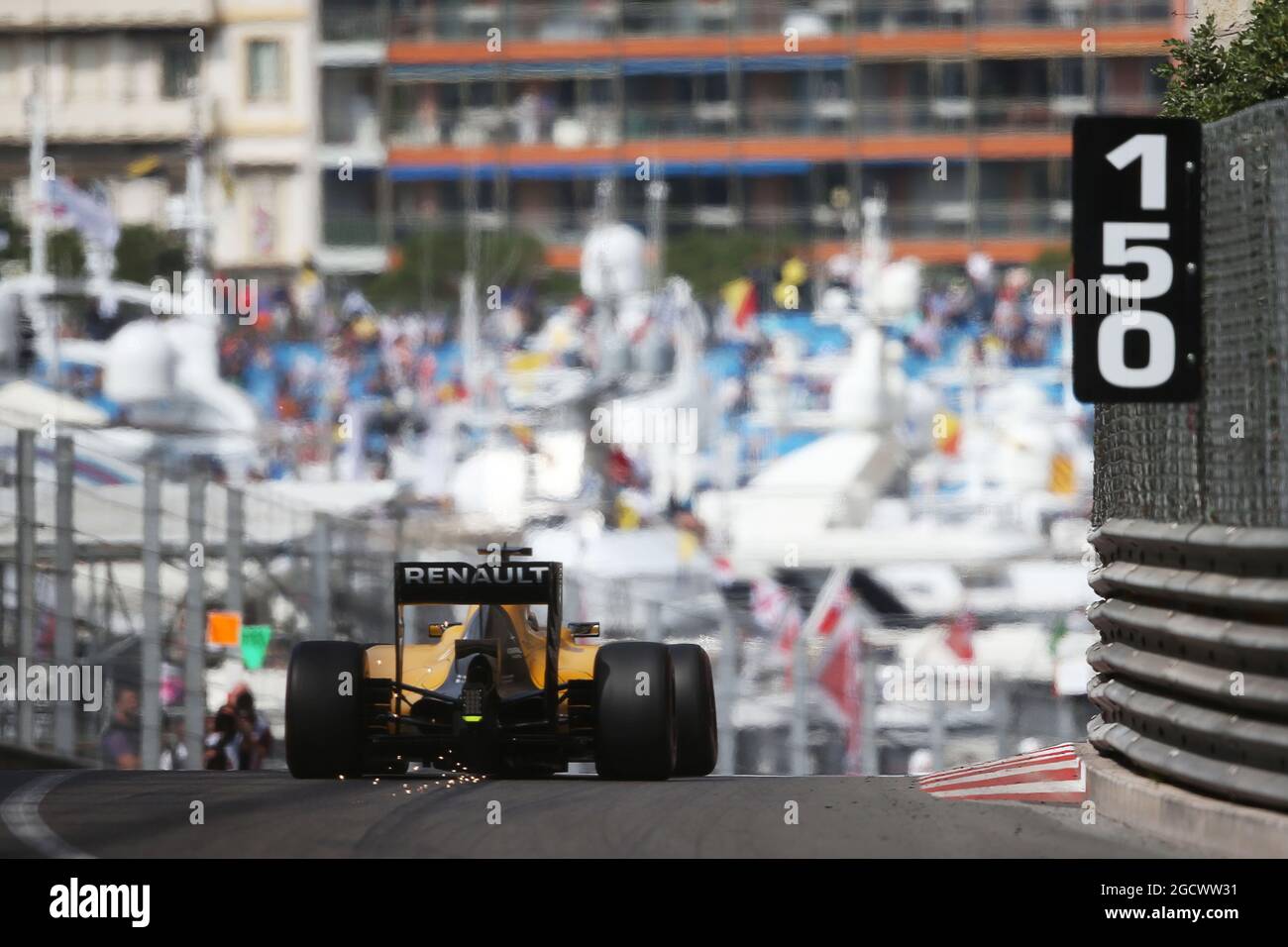Renault sport f1 team rs16 sends sparks flying hi-res stock photography ...