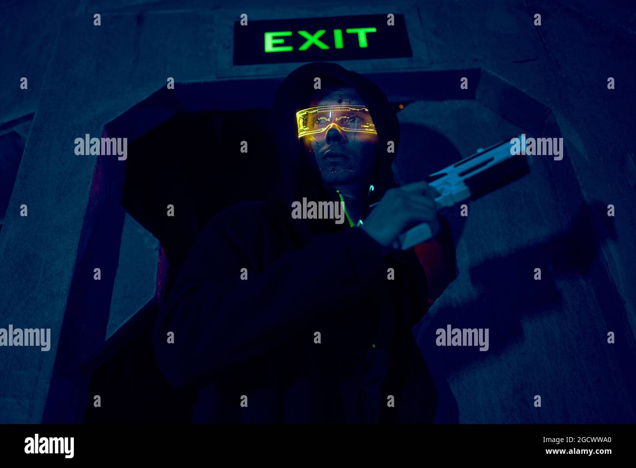 Science fiction character hi-res stock photography and images - Alamy