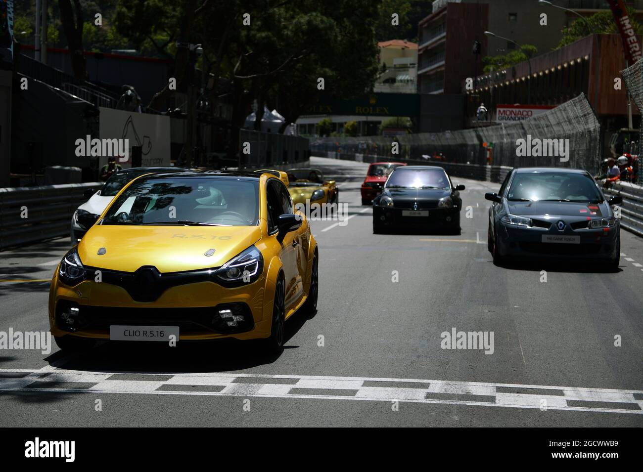 Renault clio sport f1 team hi-res stock photography and images - Alamy