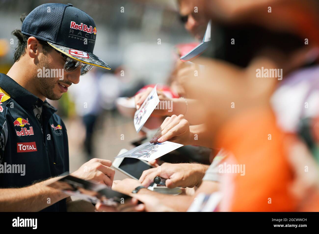 Daniel Ricciardo (AUS) Red Bull Racing signs autographs for the fans ...