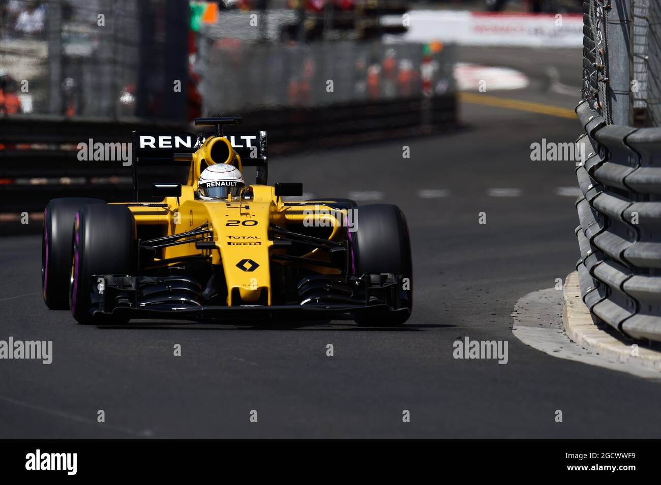 Kevin Magnussen (DEN) Renault Sport F1 Team RS16. Monaco Grand Prix ...