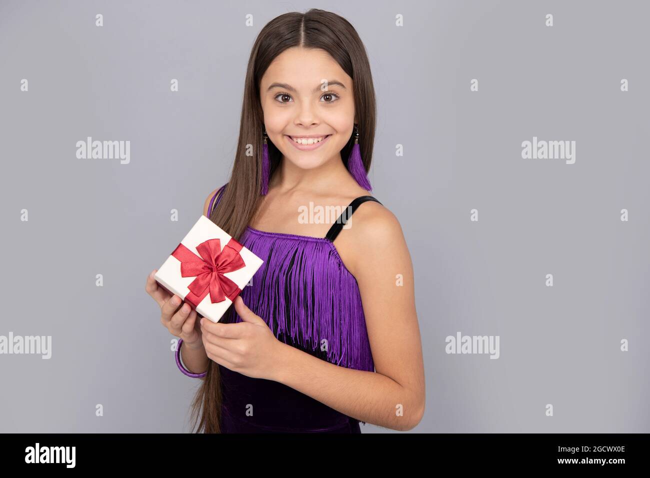 Box wrapping hi-res stock photography and images - Alamy