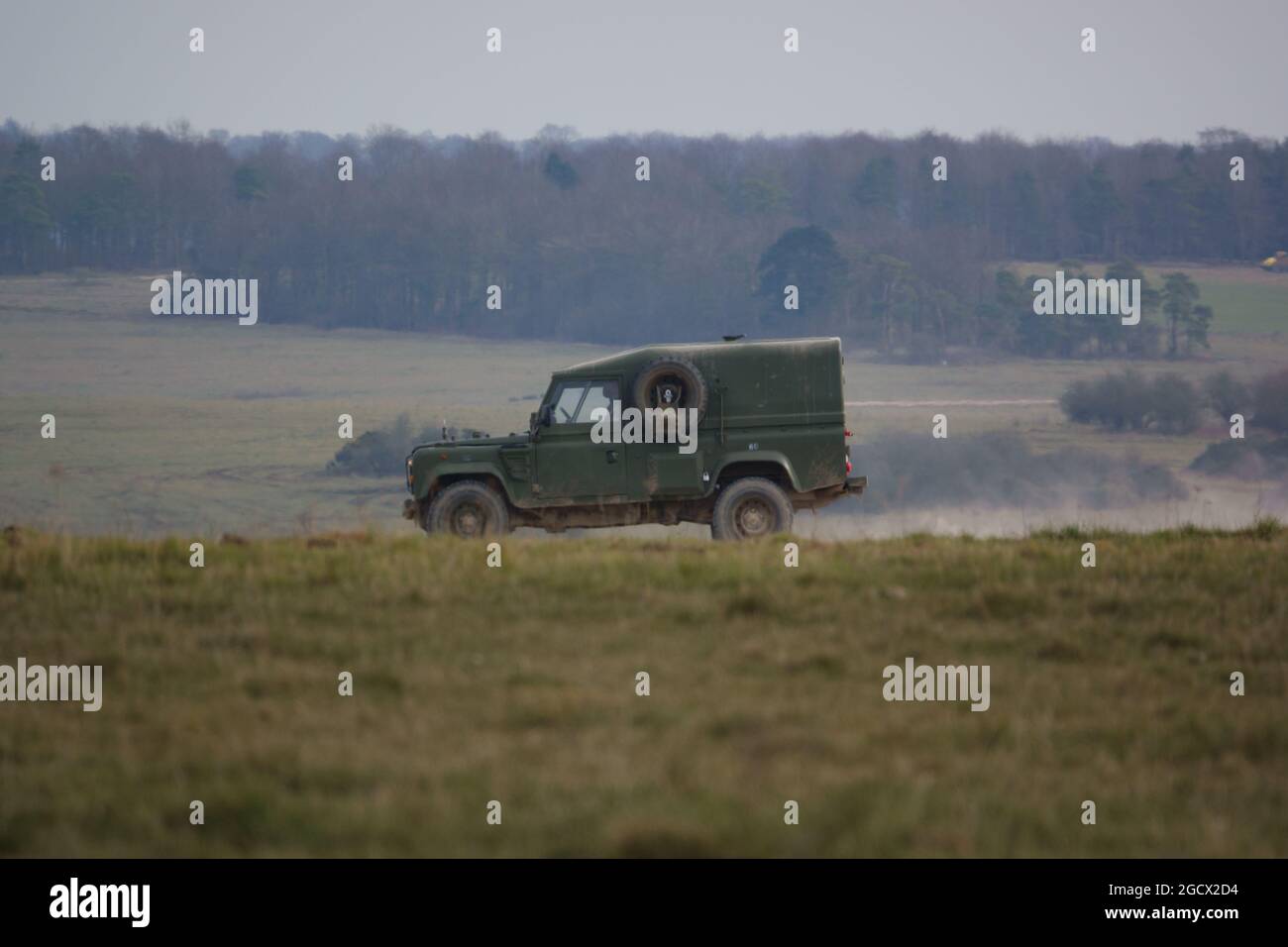 British army land rover defender light utility vehicle hi-res stock ...