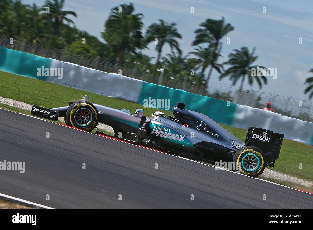 Mercedes amg f1 w07 hybrid runs wide hi-res stock photography and images - Alamy