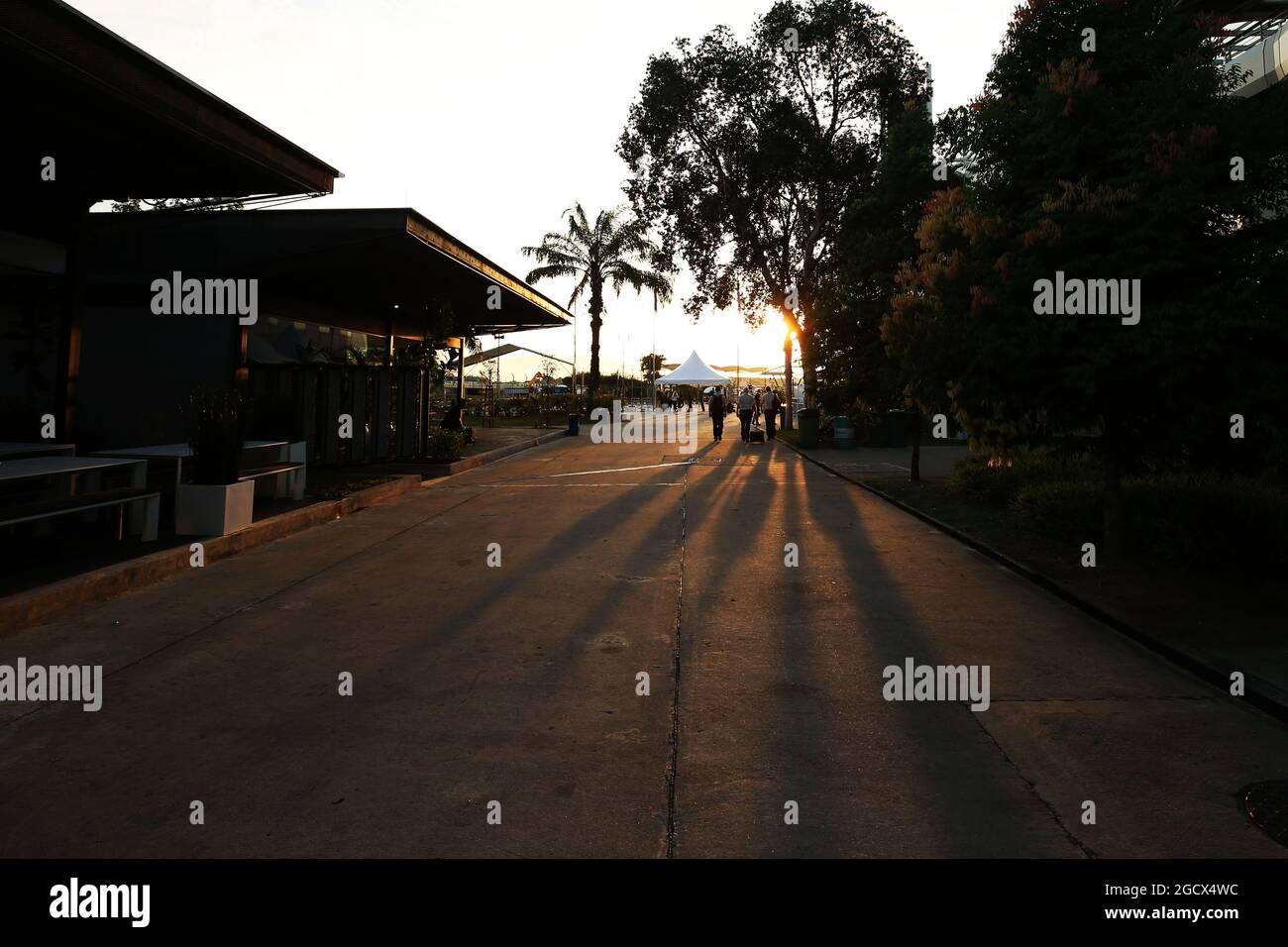 The paddock at sunrise. Malaysian Grand Prix, Friday 30th September ...