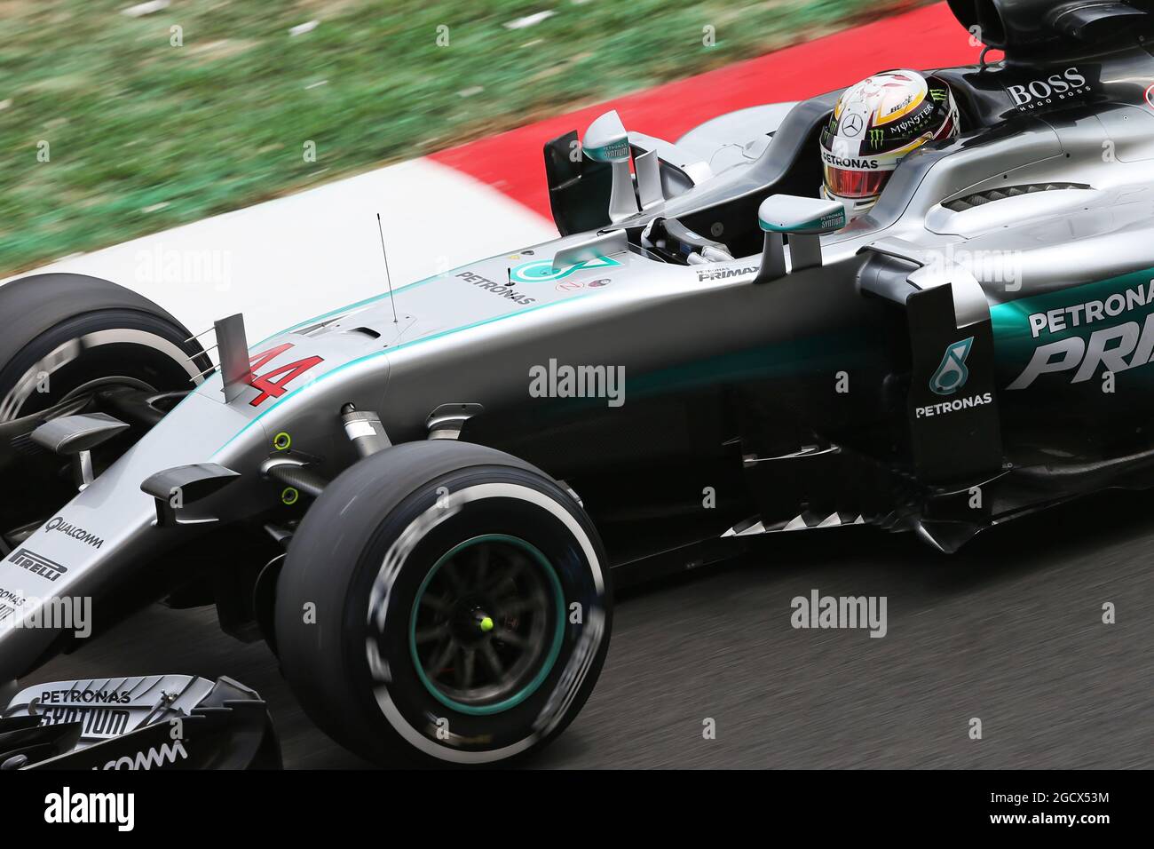 Lewis Hamilton (GBR) Mercedes AMG F1 W07 Hybrid. Malaysian Grand Prix ...