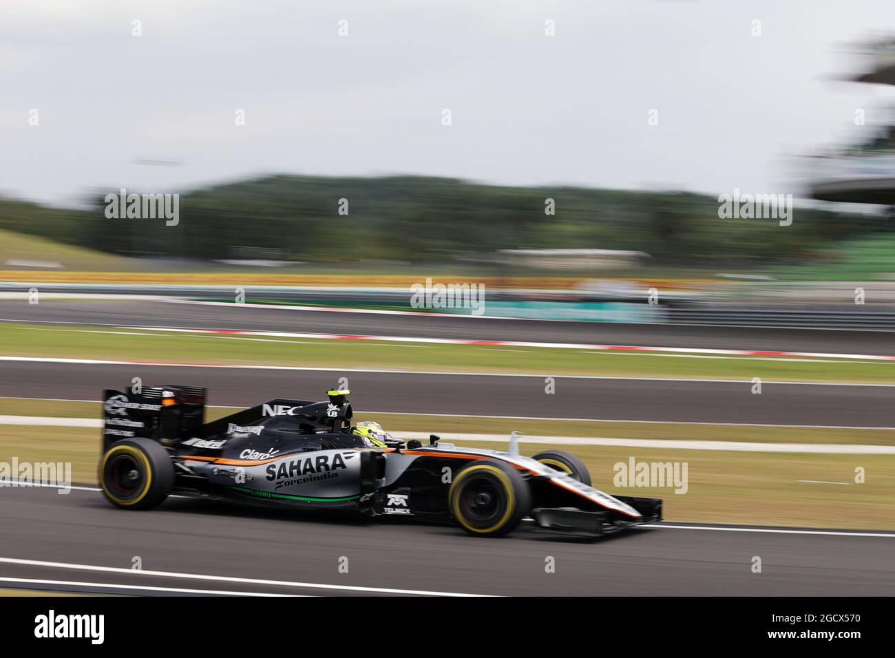 Sergio Perez (MEX) Sahara Force India F1 VJM09. Malaysian Grand Prix ...