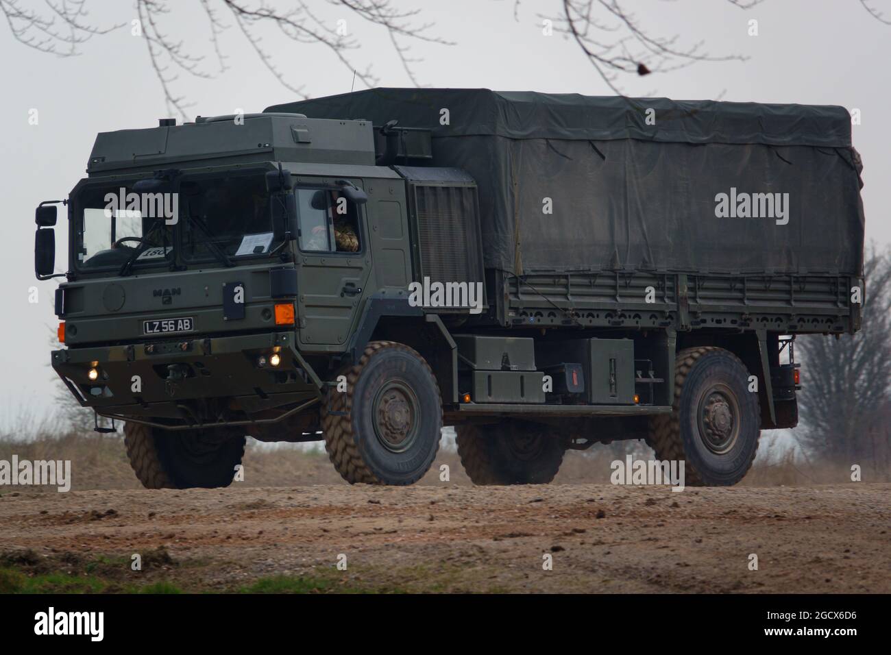 British army MAN SV 4x4 army logistics lorry vehicle truck driving ...