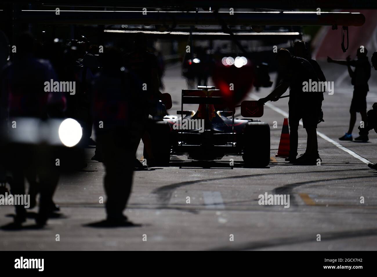 Daniel Ricciardo (AUS) Red Bull Racing RB12. United States Grand Prix ...