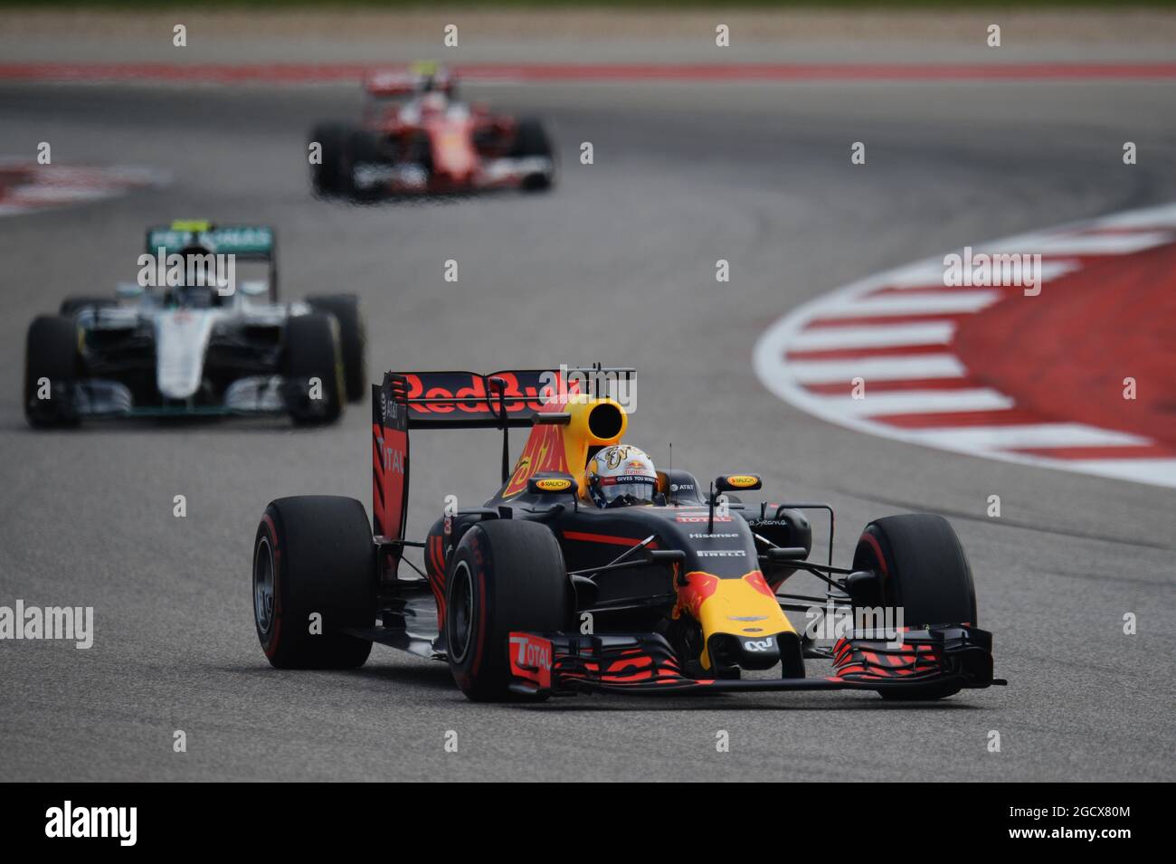 Daniel Ricciardo (AUS) Red Bull Racing RB12. United States Grand Prix ...