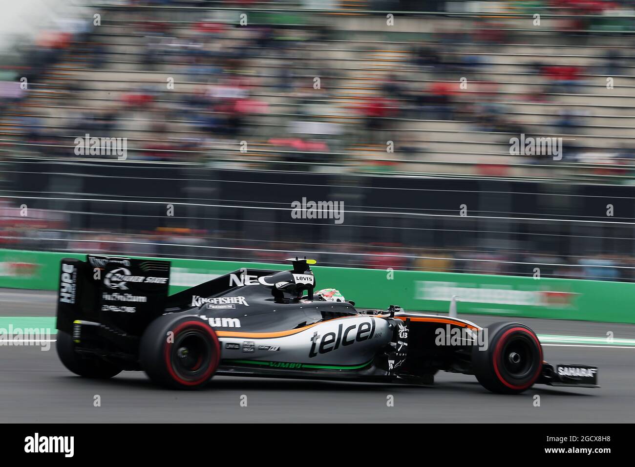 Sergio Perez (MEX) Sahara Force India F1 VJM09. Mexican Grand Prix ...