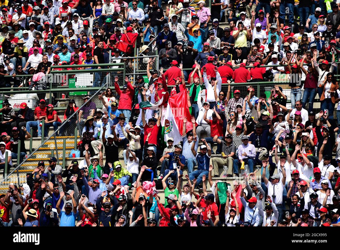 Fans in the grandstand. Mexican Grand Prix, Sunday 31st October 2016 ...