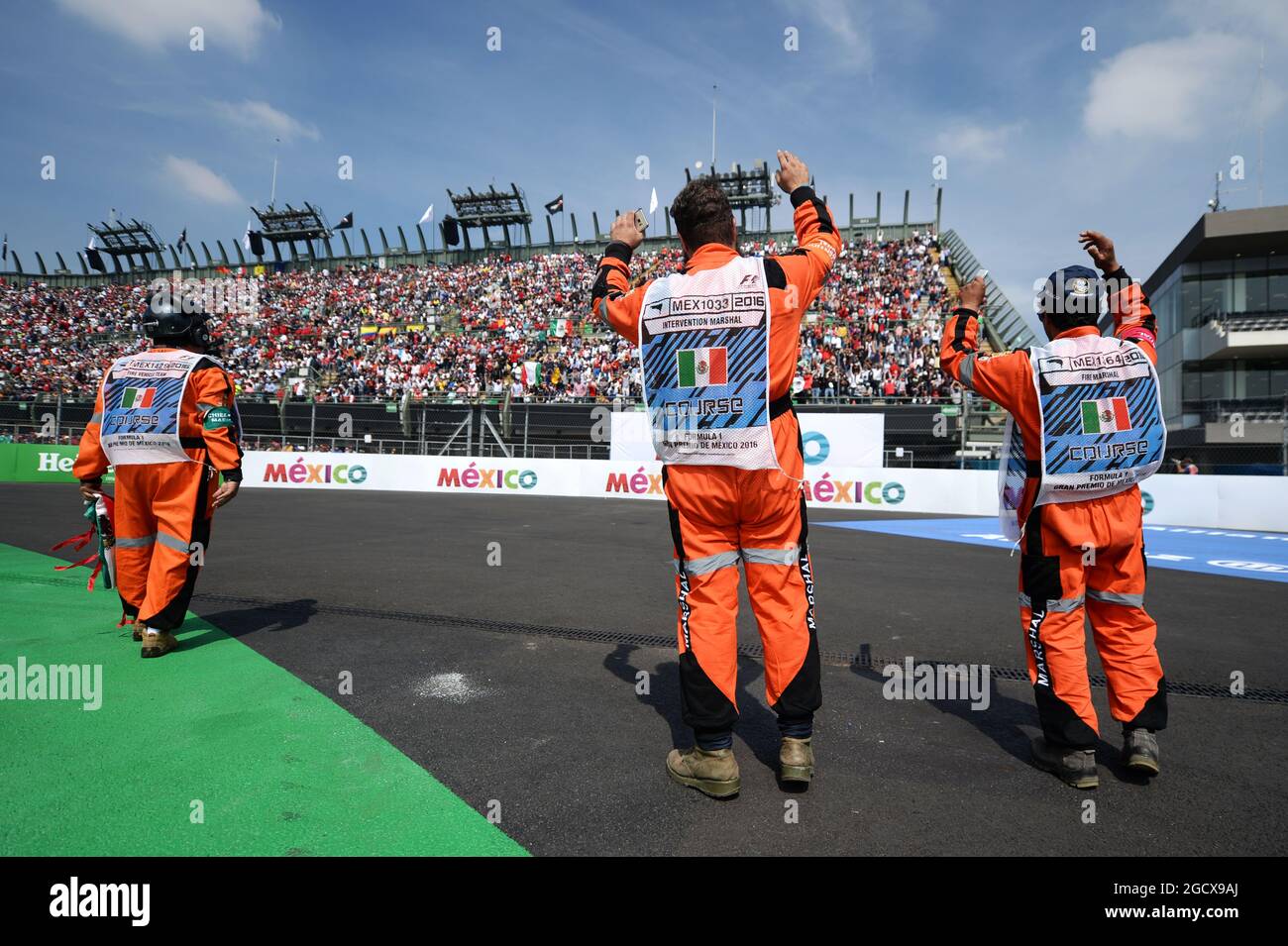 Marshals on drivers parade hi-res stock photography and images - Alamy