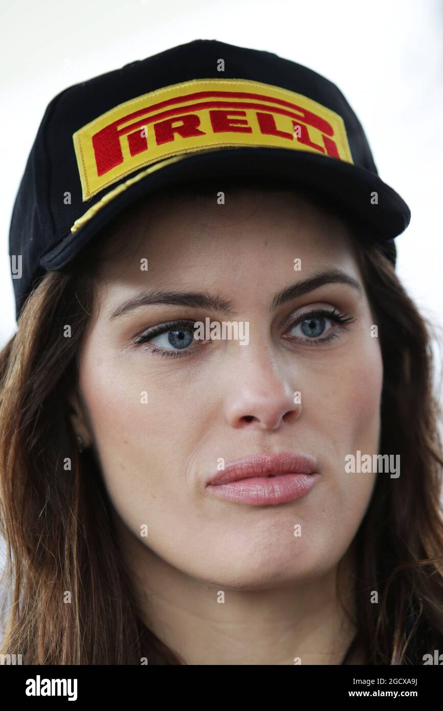 Isabeli fontana hi-res stock photography and images - Alamy