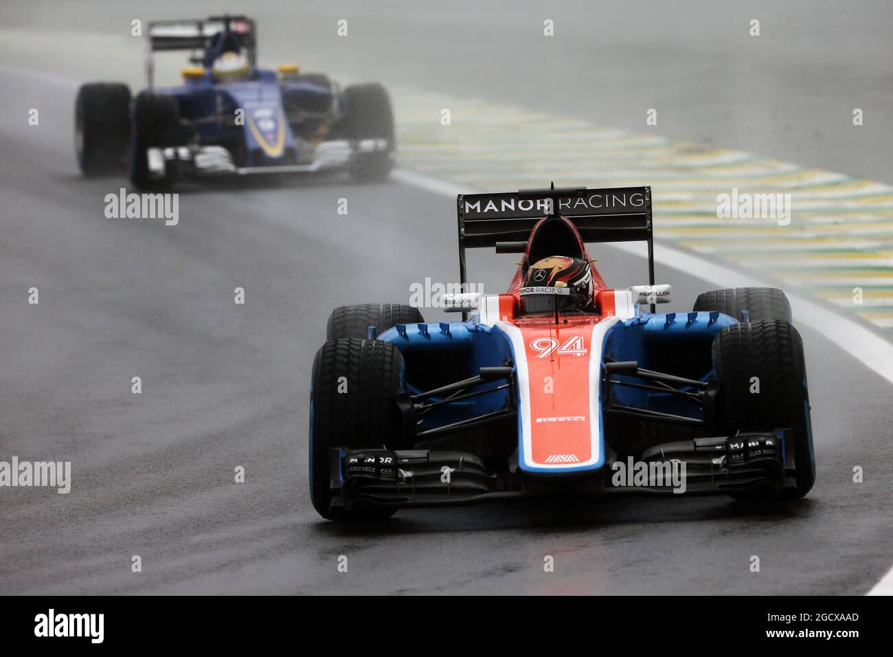 Pascal Wehrlein (GER) Manor Racing MRT05. Brazilian Grand Prix, Sunday ...