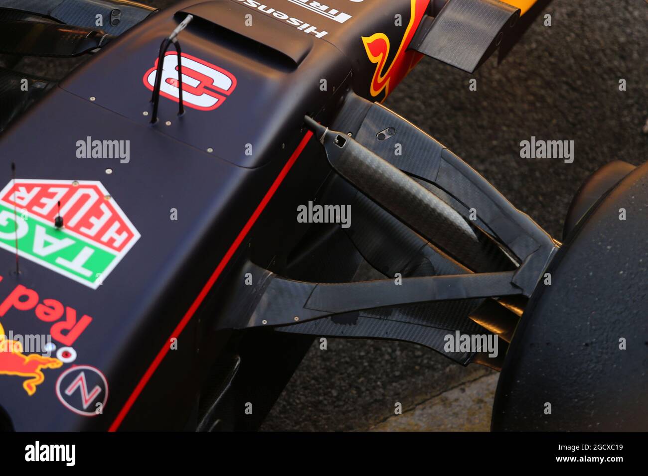 Red bull racing rb13 front suspension detail hi-res stock photography ...