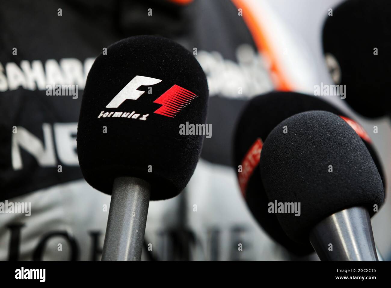 Microphone test hi-res stock photography and images - Alamy